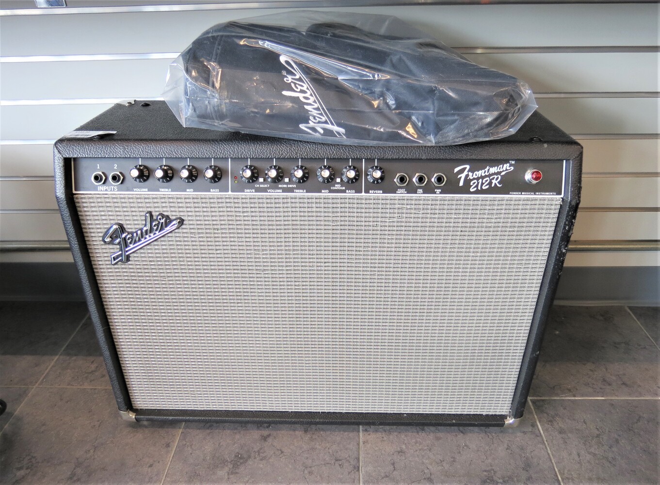 Fender Frontman 212r Amplifier With Cover | Fastcash Pawn & Checkcashers