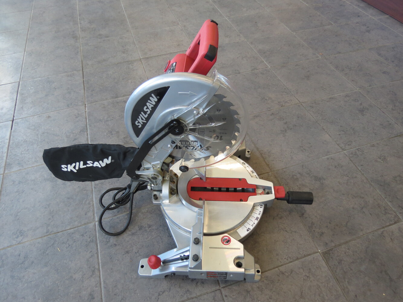 Skil 10" Bevel Compound Miter Saw Model 3316 | Fastcash Pawn & Checkcashers