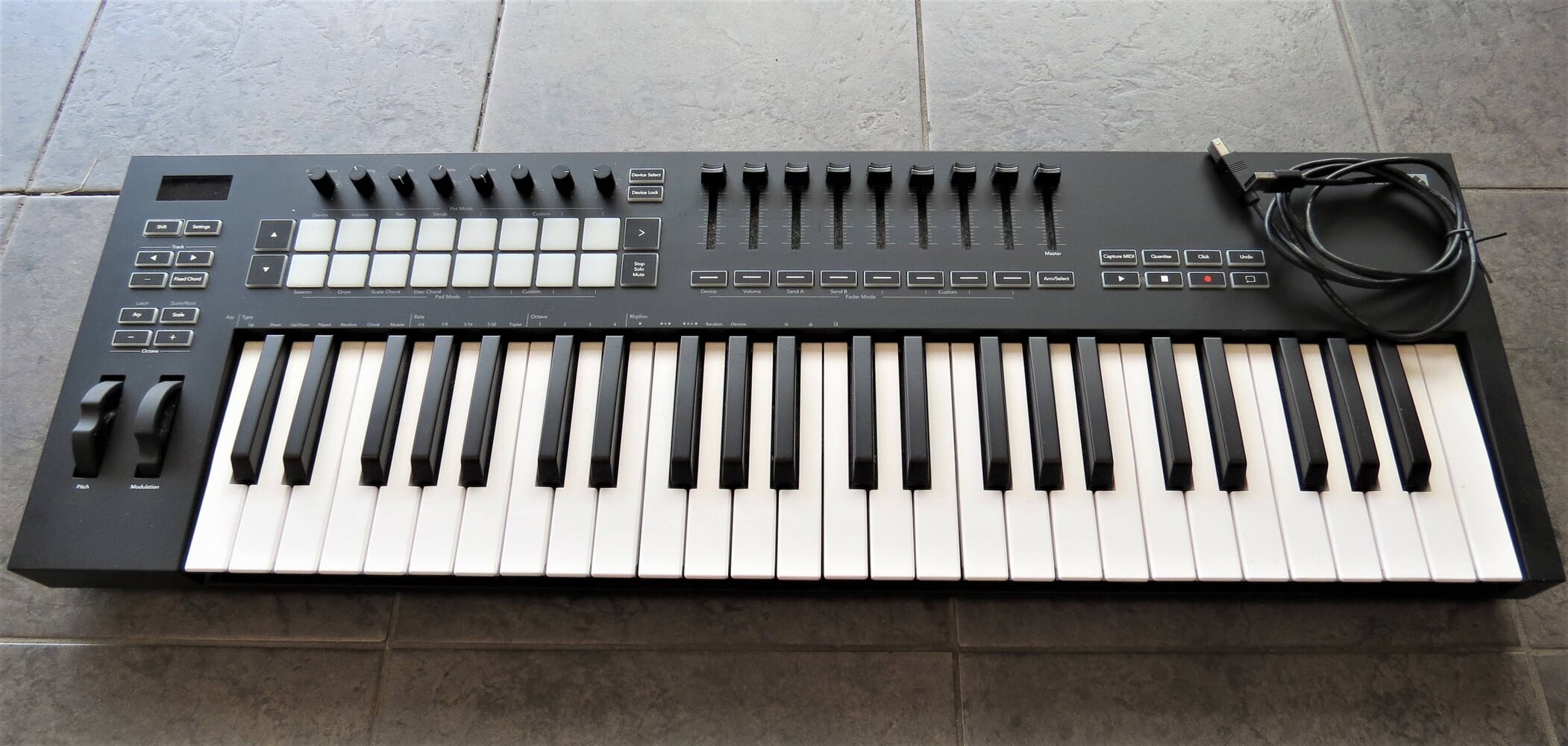 Novation launchkey 49 mk3 Keyboard | Fastcash Pawn & Checkcashers