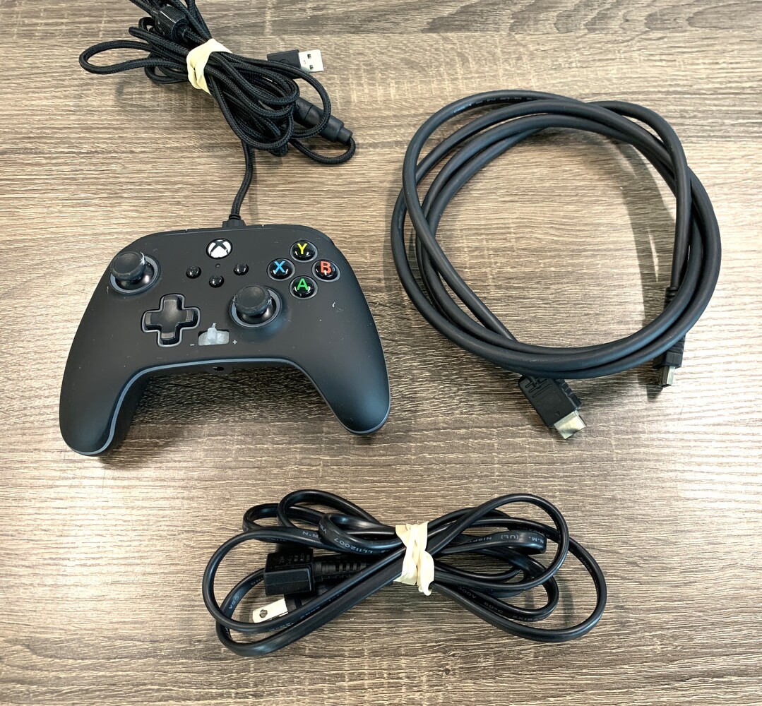 Xbox One S 1TB with one wired controller and cords | Fastcash Pawn ...