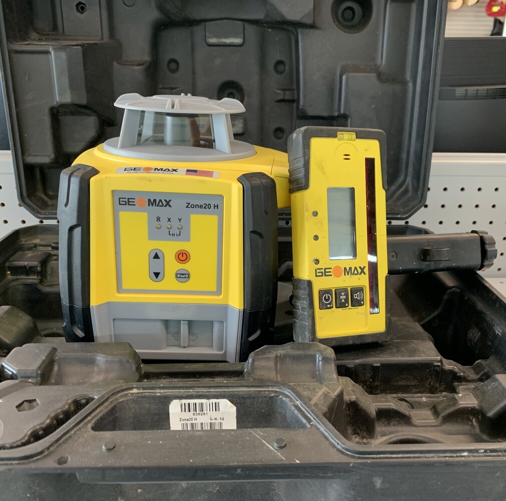 Geomax Zone 20 H Laser Level with Receiver | Fastcash Pawn & Checkcashers