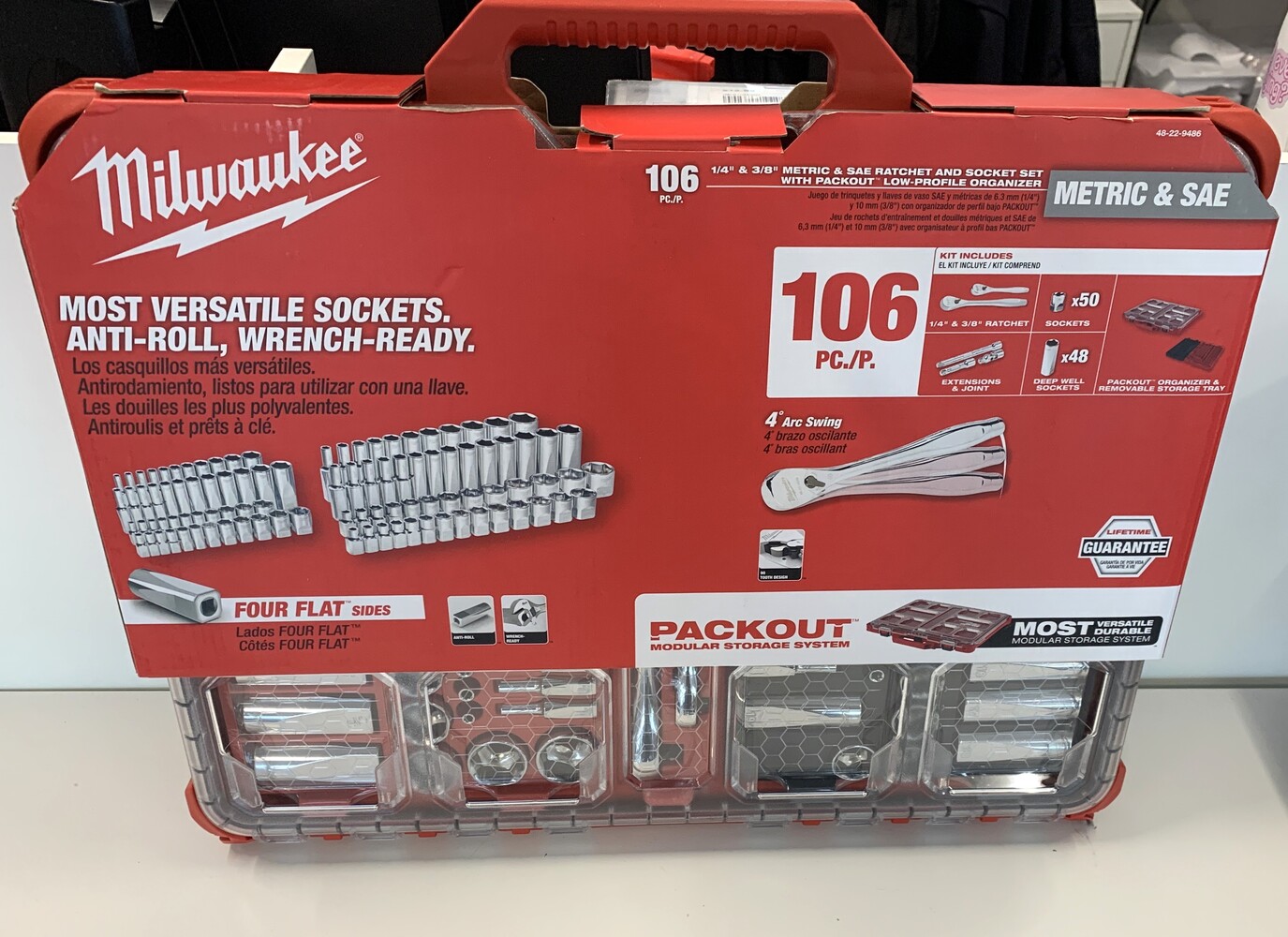 Milwaukee 106 Piece 1/4" & 3/8" Metric & SAE ratchet & socket set | Fastcash Pawn & Checkcashers